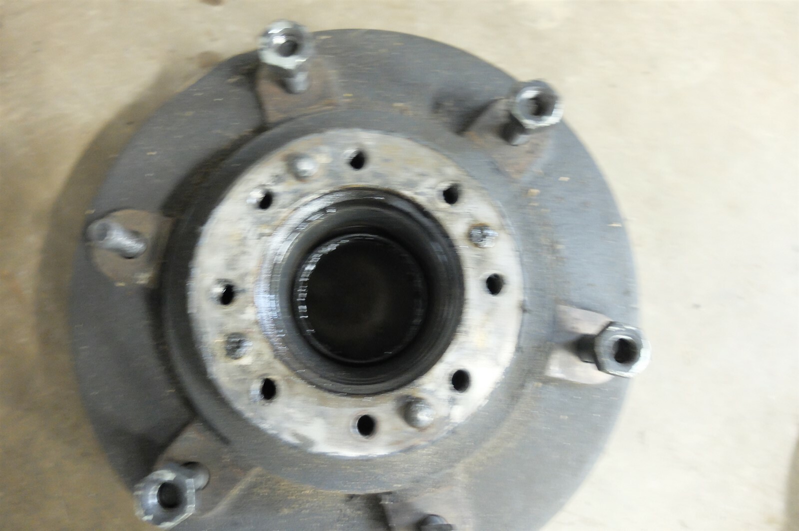 Hyster E55 XM2-33 Fork Lift Forklift brake drum hub wheel rim mount | eBay