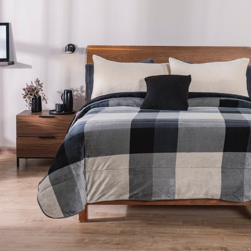 Quebec Plaid Winter Blanket - Black & Grey Checkered - Premium ...