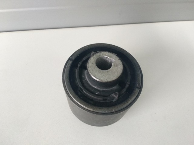Mercedes-Benz 2223331500 Genuine OEM Lower CNTRL Arm Inner Bushing for ...