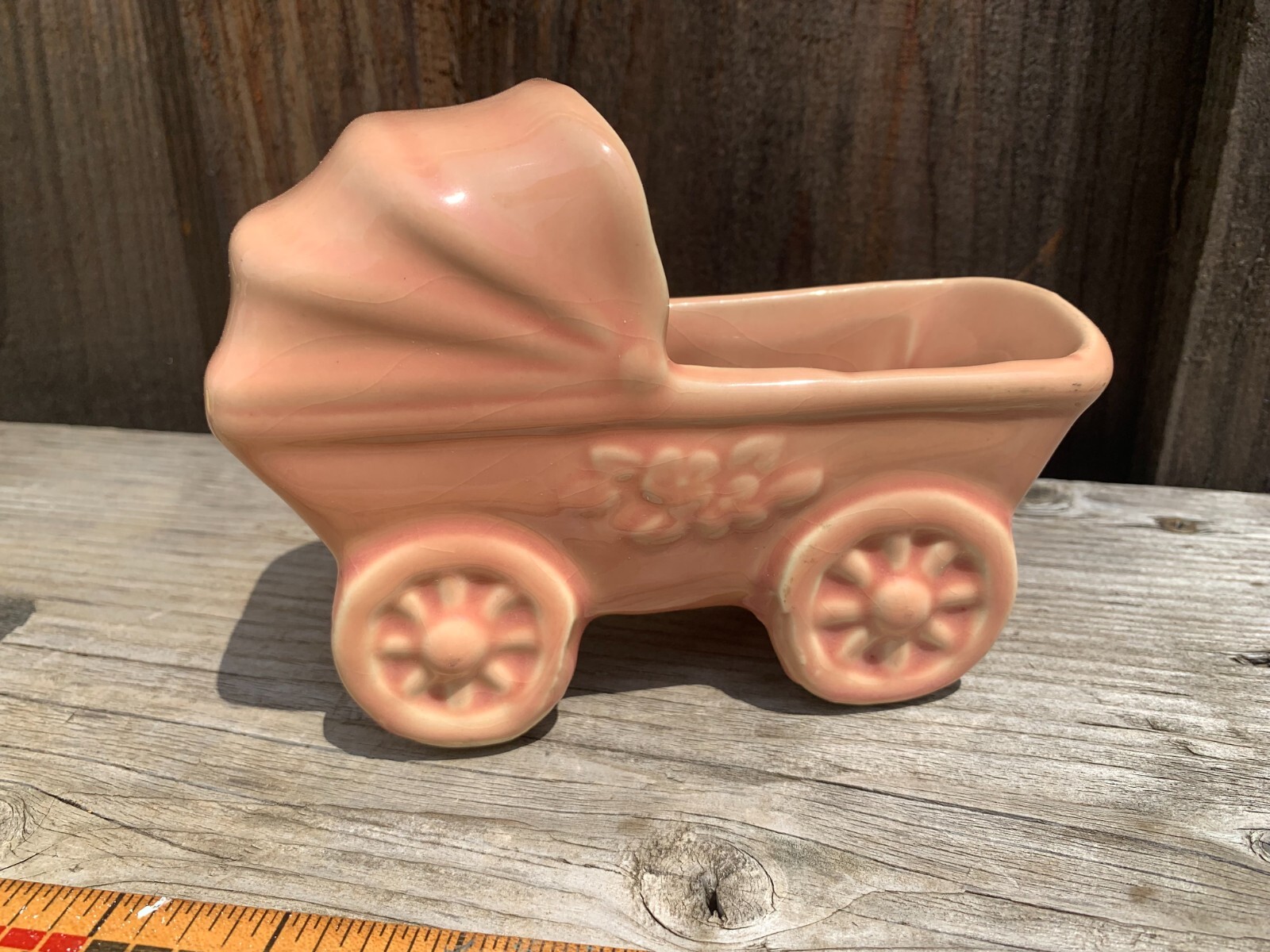 Shawnee Pottery Baby Buggy Stroller Planter With Metal Frog Inside 4 1/ ...