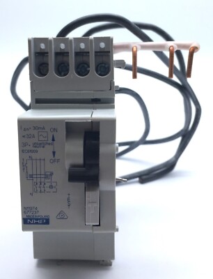 NHP 677237 DIN-SAFE Clip On 3PN 32A 30mA AC M Module RCD 11974 ...