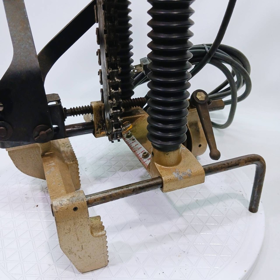 Makita Chain Mortiser 7103 16mm Chain chisel wood 100V Tested From ...