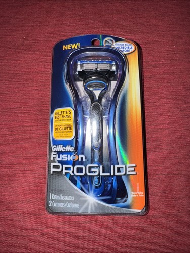 Gillette Fusion Proglide Razor. Brand New with Tags. 1 Razor with 2 ...