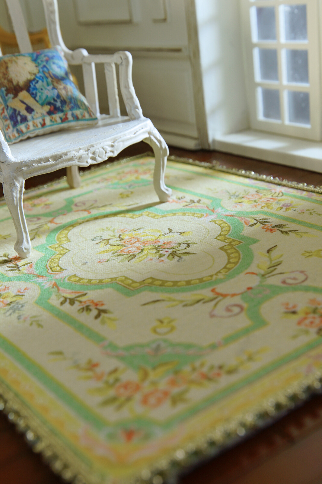 Beautiful Blue Victorian Roses Floral Beige Dollhouse Miniature 1/12 ...