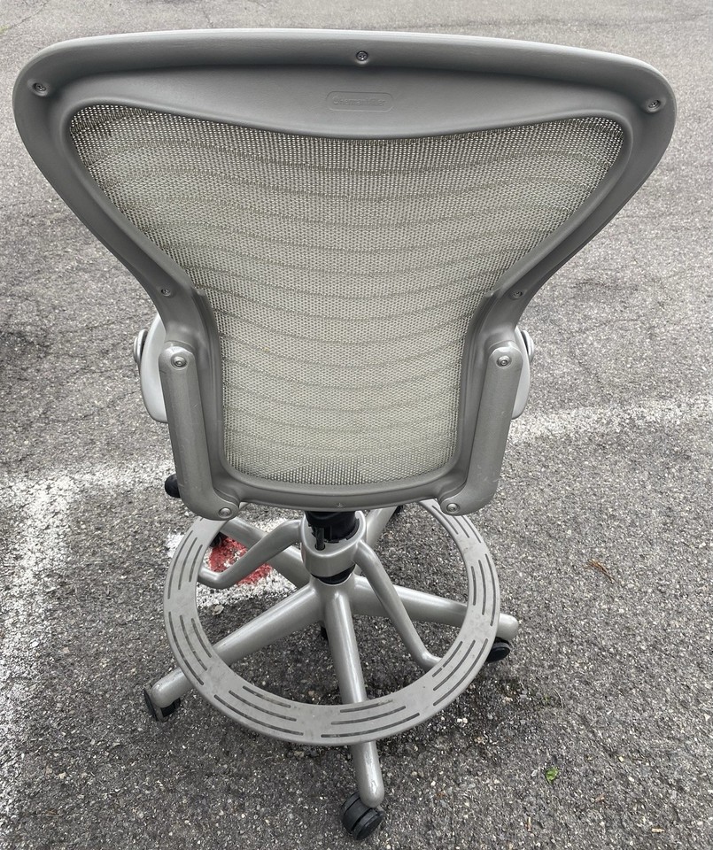 Herman Miller® Aeron® CLASSIC Mesh Work Stool, Bar Height size B | eBay