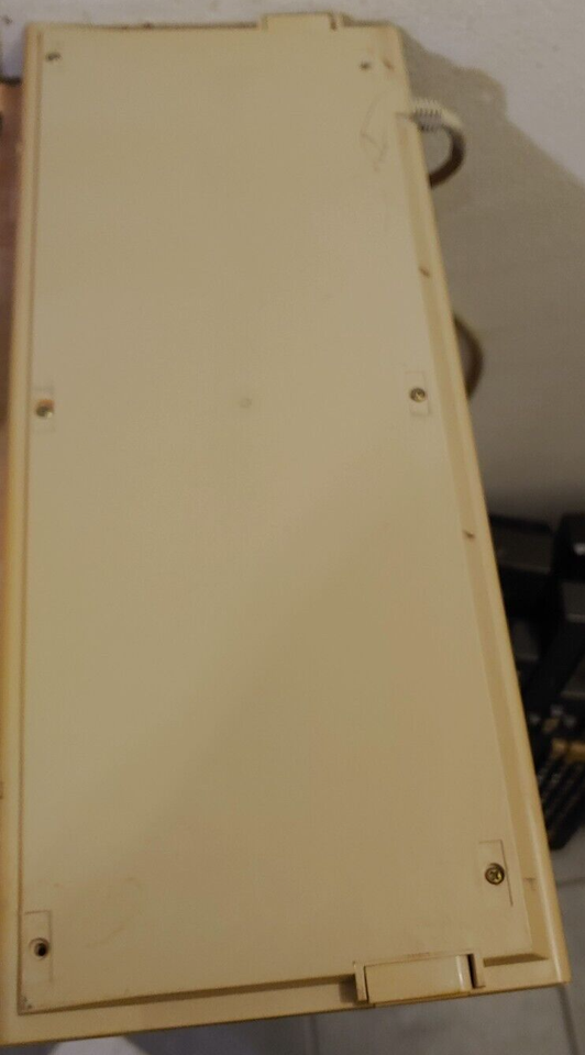 Commodore C 128 D Tastatur (extern) works (+ cord) ok condition (200123 ...