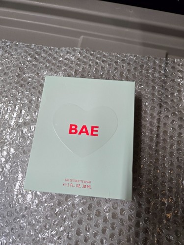 KKW Fragrance Kim Kardashian Heart Kimoji BAE Perfume 1oz - New With ...