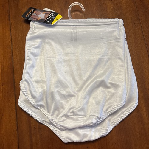Bali 2-Pair Shaping Light Control Seamless Shapewear Brief White Size M ...