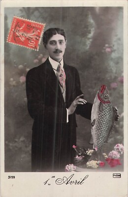 CP 1ER AVRIL MOUSTACHU POISSON CRAVATE PRESENTANT GROS POISSON | eBay