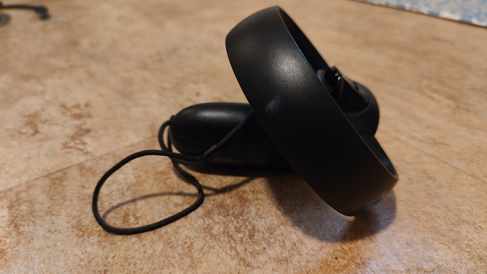 Oculus Rift CV1 Headset + 2 Controllers + 3 Sensors - Original Box | eBay