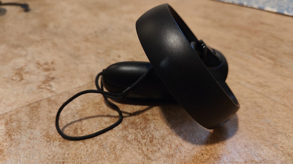 Oculus Rift CV1 Headset + 2 Controllers + 3 Sensors - Original Box | eBay