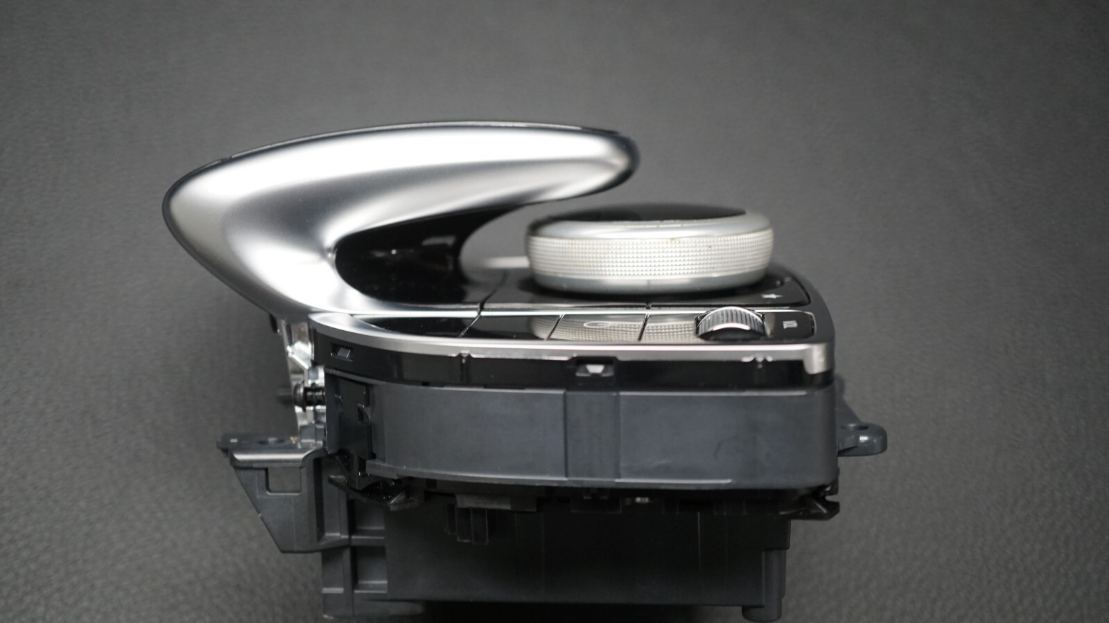 OEM MERCEDES BENZ W205 TOUCHPAD A2059009927 A2059005915 A2059056507 ...