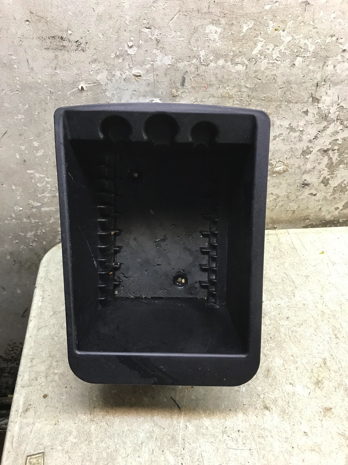 99 00 01 02 03 04 Jeep Grand Cherokee Center Console CD Holder ...