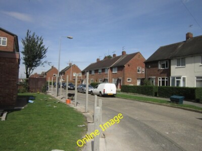 Photo 6x4 A new fence on Mirfield Grove Marfleet c2012 | eBay UK