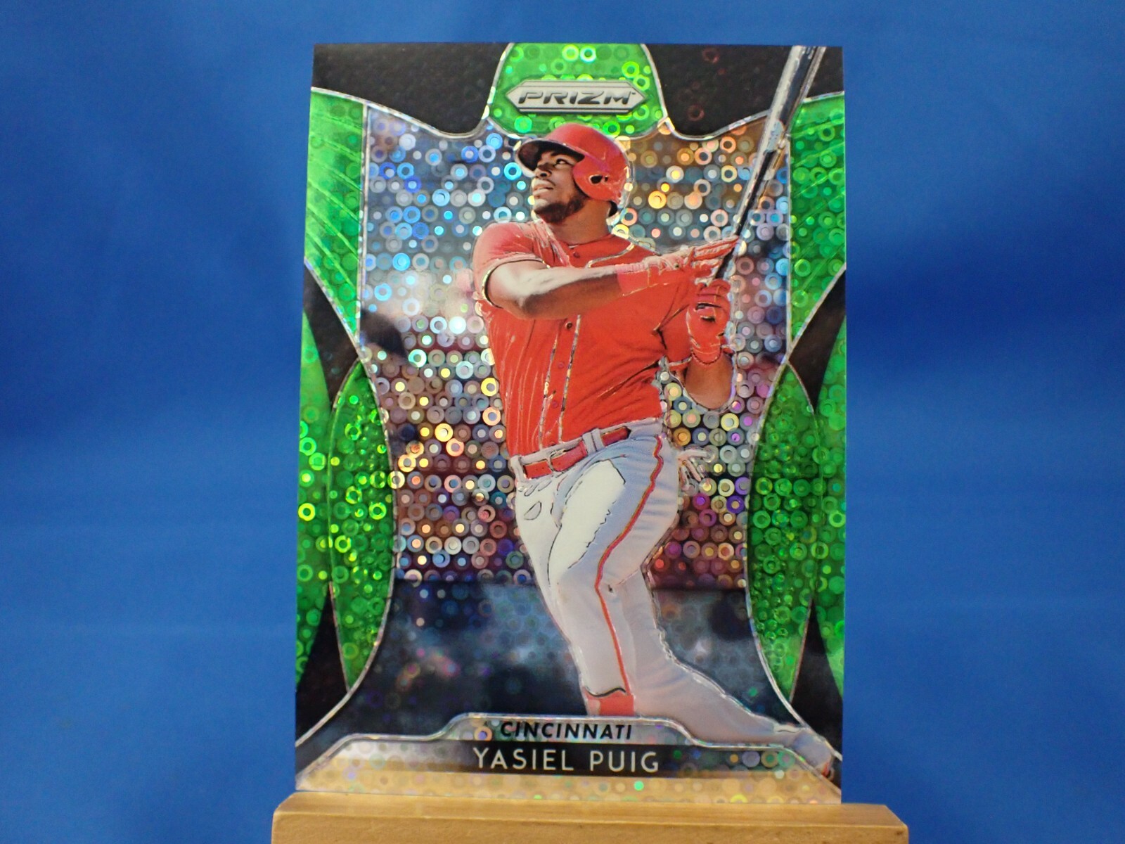 Prizm 2019 Yasiel Puig Lime Green Donut Circles Prizm /199 | eBay
