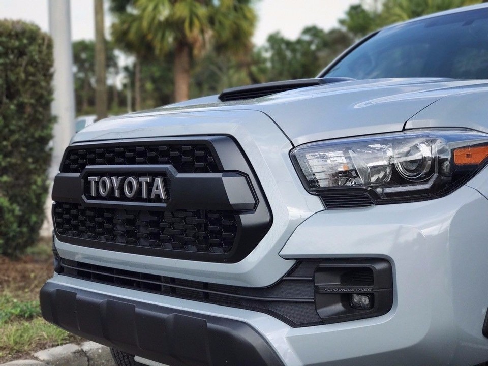Toyota Tacoma 2016-2017 OEM TRD PRO Matte Black Grille Insert PT228 ...