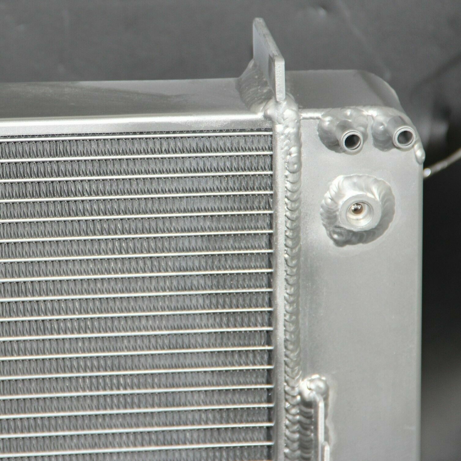 CU1885 Aluminum Radiator For 97-04 Chevrolet Chevrolet Corvette 5.7L ...