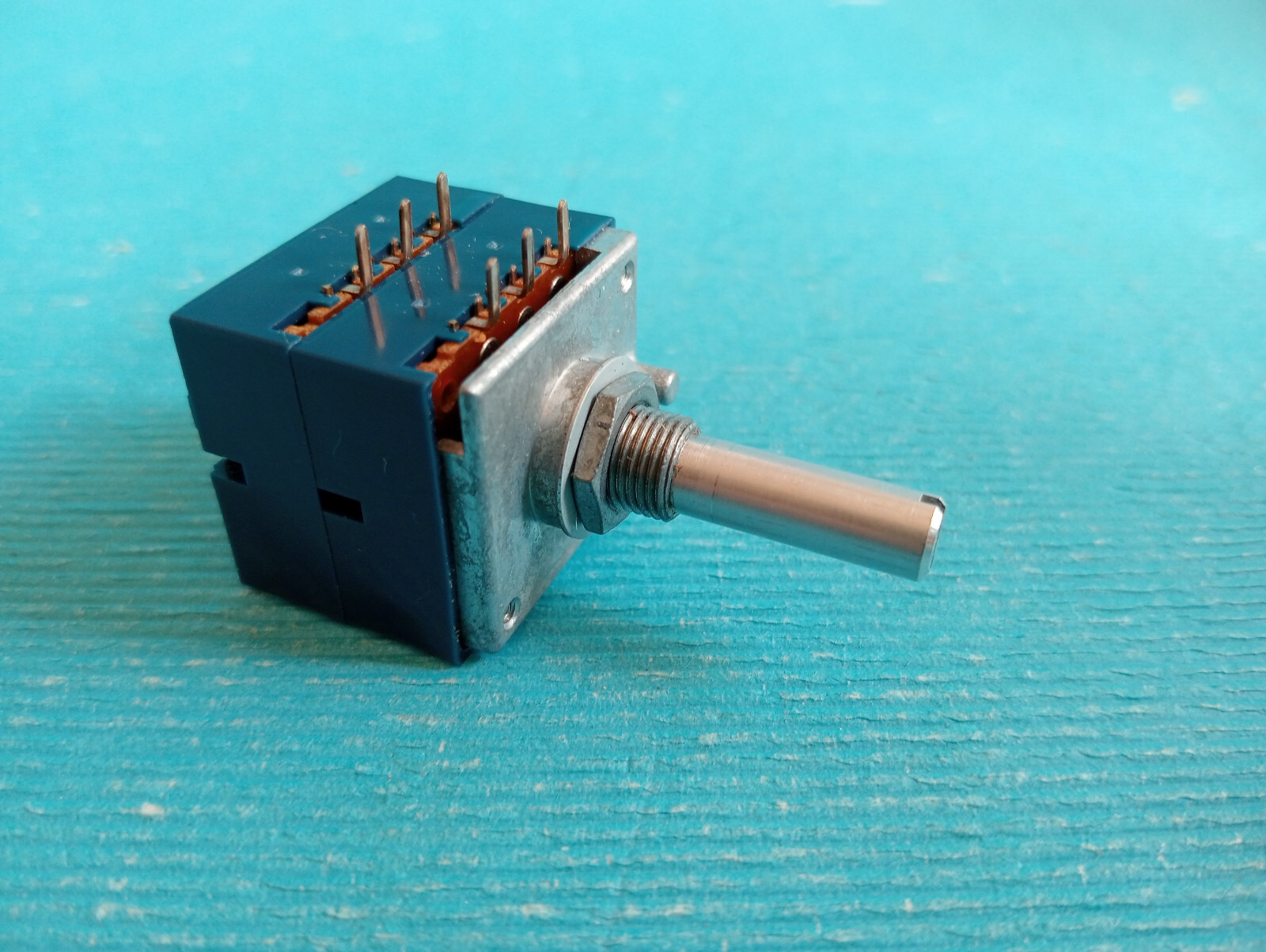 ALPS 10KA * Blue * RH27 Volume control Made in Japan! | eBay