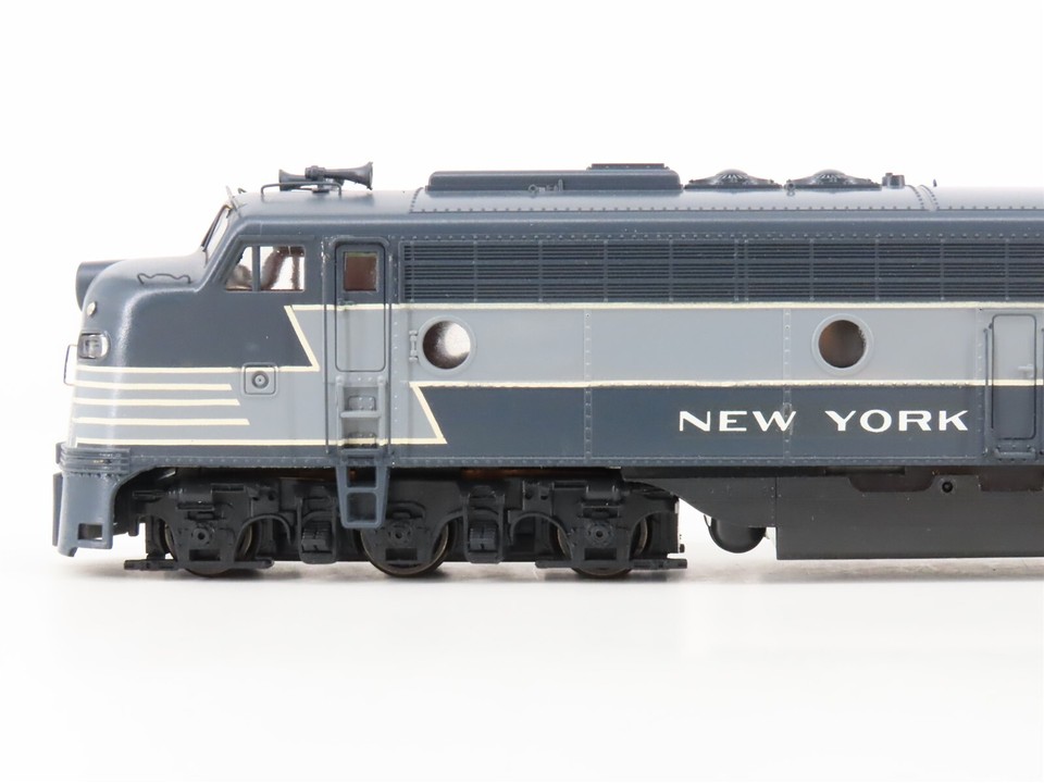 HO Scale Con-Cor NYC New York Central EMD E8A Diesel #4073 - Custom | eBay