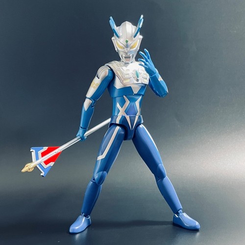 Ultraman Zero Luna Miracle Zero. 6.3inches. Block Action Figure ...