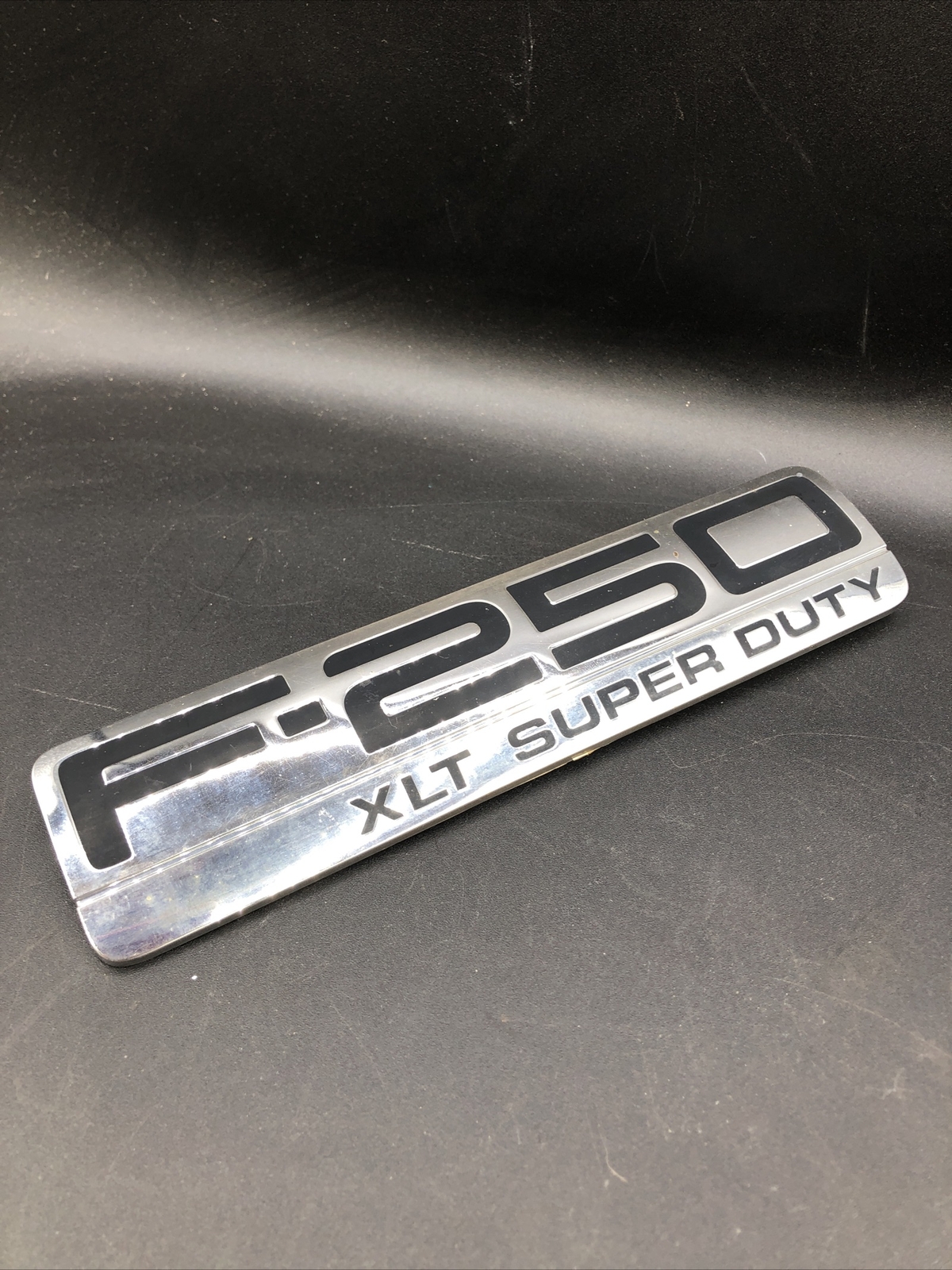 2005-2011 Ford F-250 XLT Super Duty Chrome Fender Emblem OEM 5C3Z-16720 ...