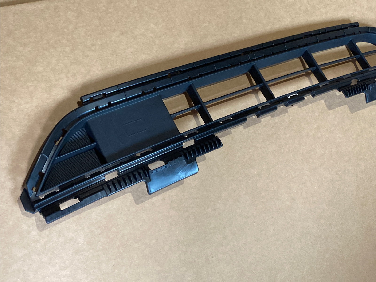2020-2022 HYUNDAI Hyundai Venue Front Bumper Lower Grille | Black ...