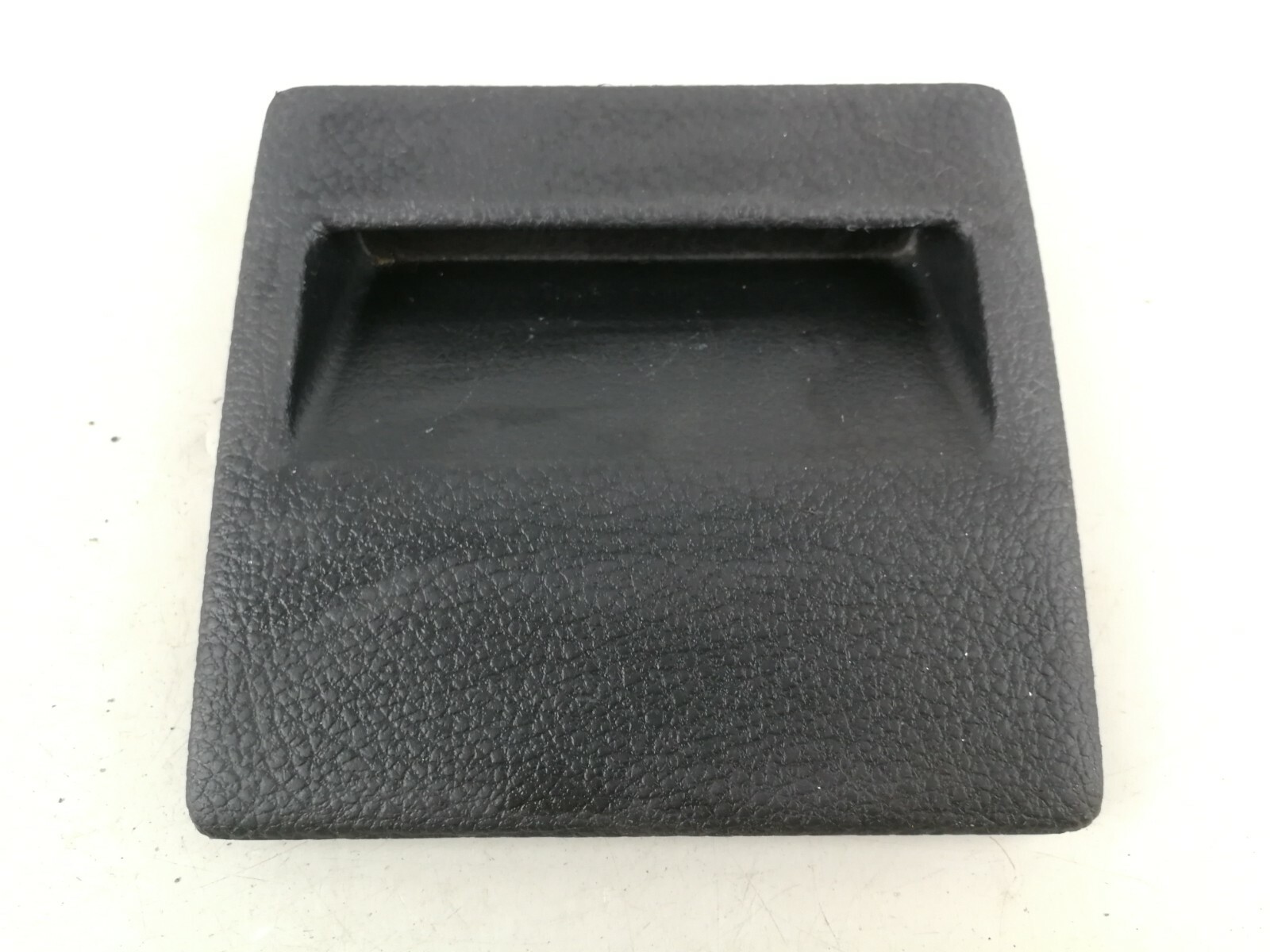 2014 - 2019 Subaru Forester Dash Panel Fuse Door Access Cover Trim ...