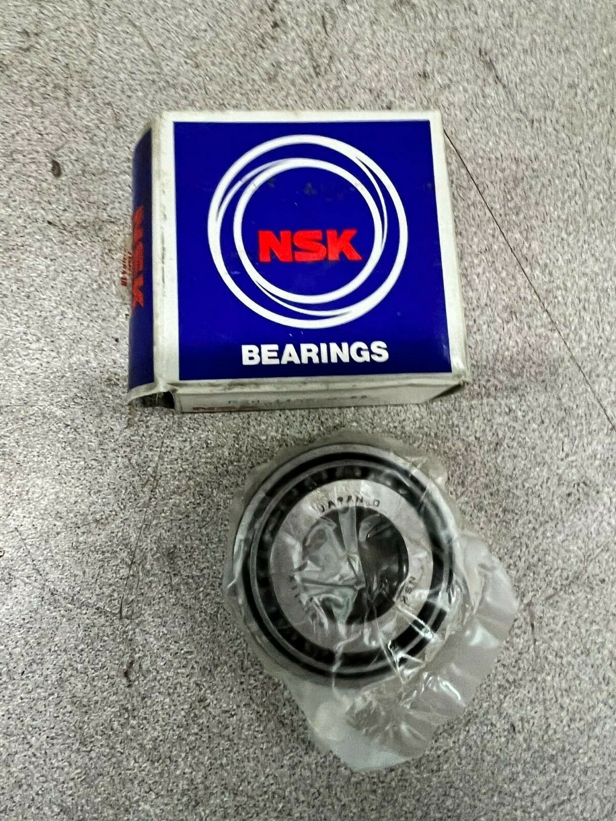 NEW IN BOX NSK R20-11X ROLLER BEARING R20-11XS-A-**2-03 | eBay