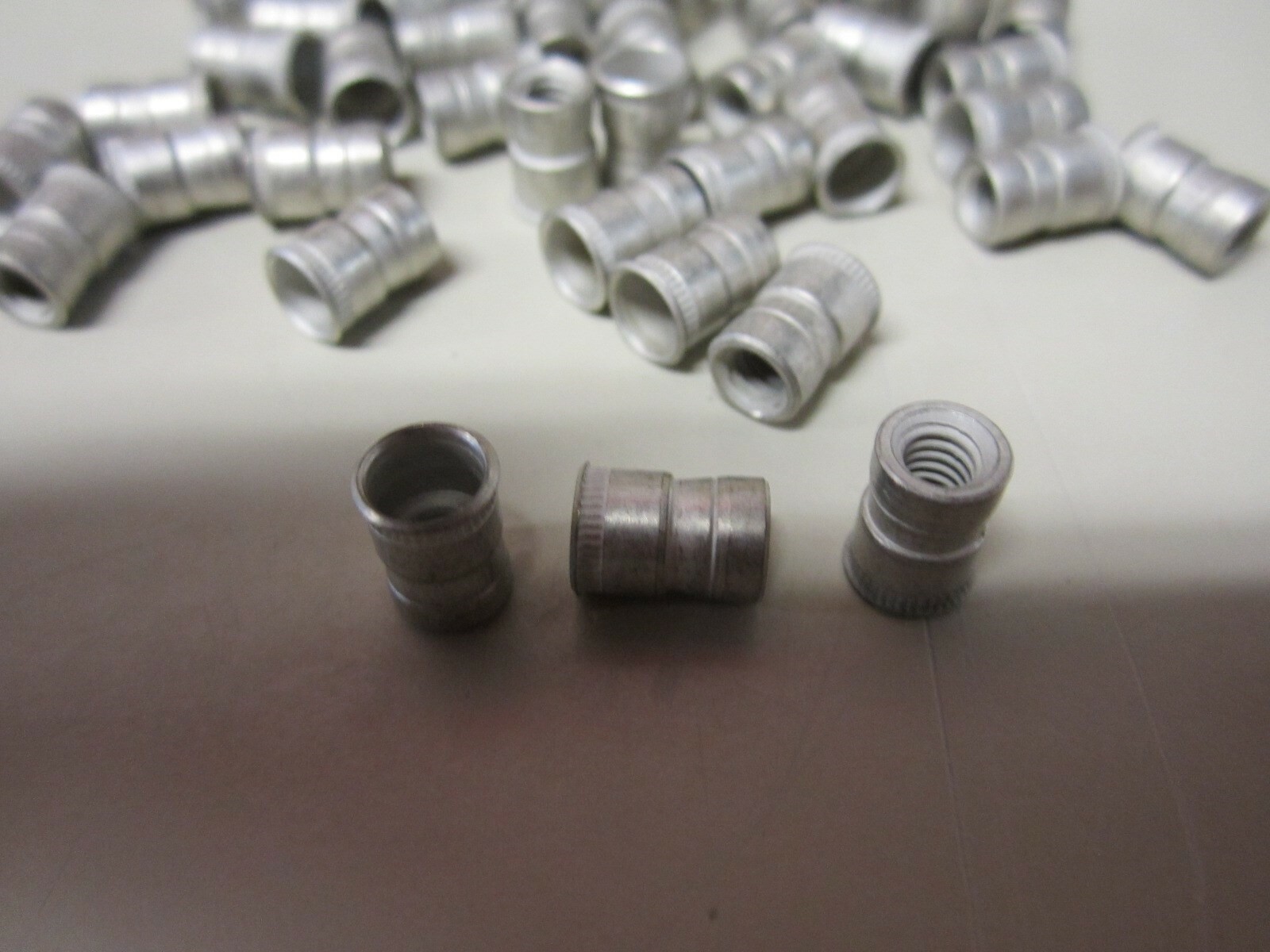(50) Lawson 81085 Standard Nutsert Stainless Steel #8-32 Drill Size 1/4 ...