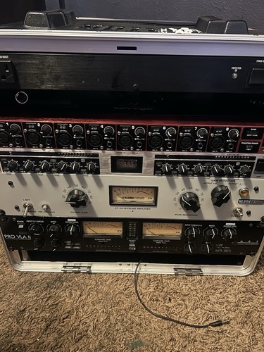 Gator 8u Rolling Rack With Gear La2a Clone, Preamp, Compressor ...