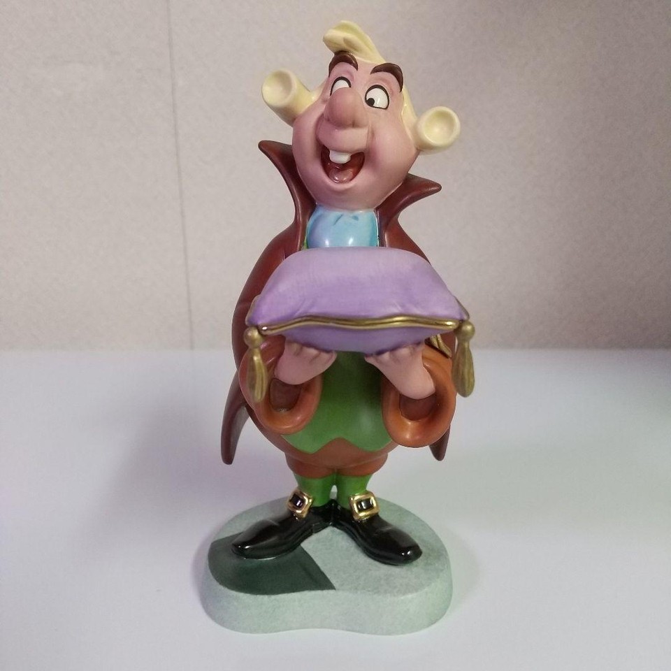 Disney WDCC Cinderella Footman Figurine 15cm Presenting The Glass ...