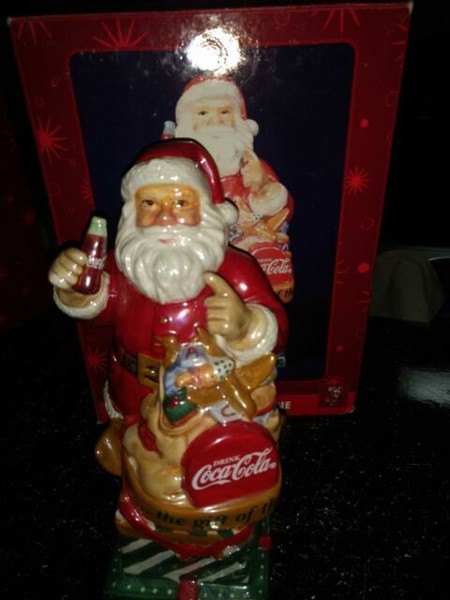 Coca Cola Santa Claus Pearlescent Figurine The Gift of Thirst for sale ...