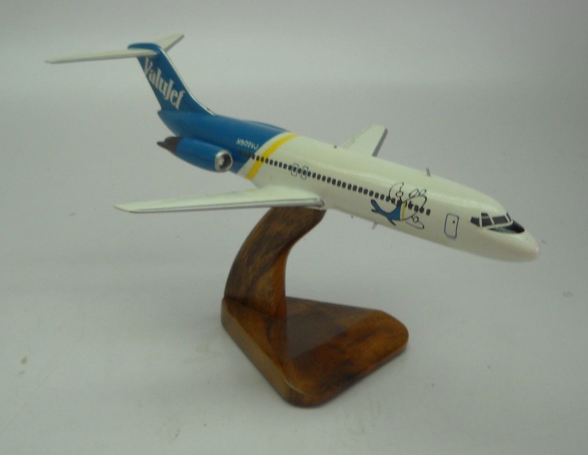 DC-9 Valujet Airlines Airplane Wood Model Replica Small Free Shipping ...