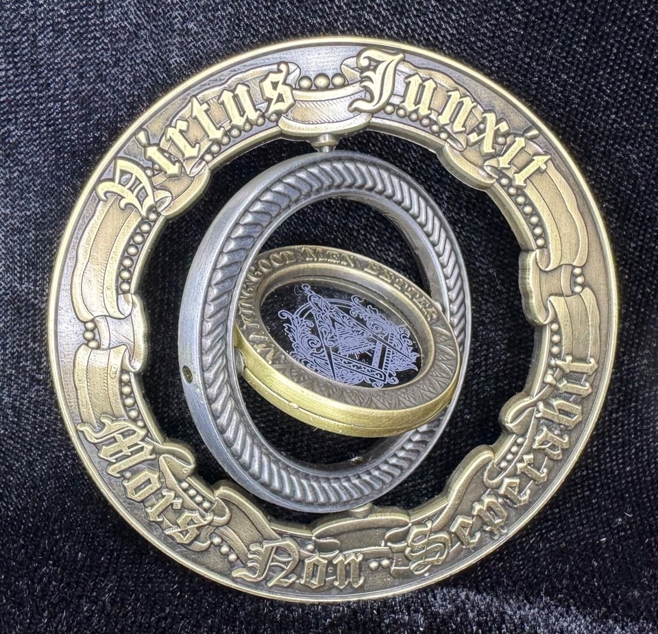 Transparent center Freemason/Masonic double axis spinner challenge coin ...