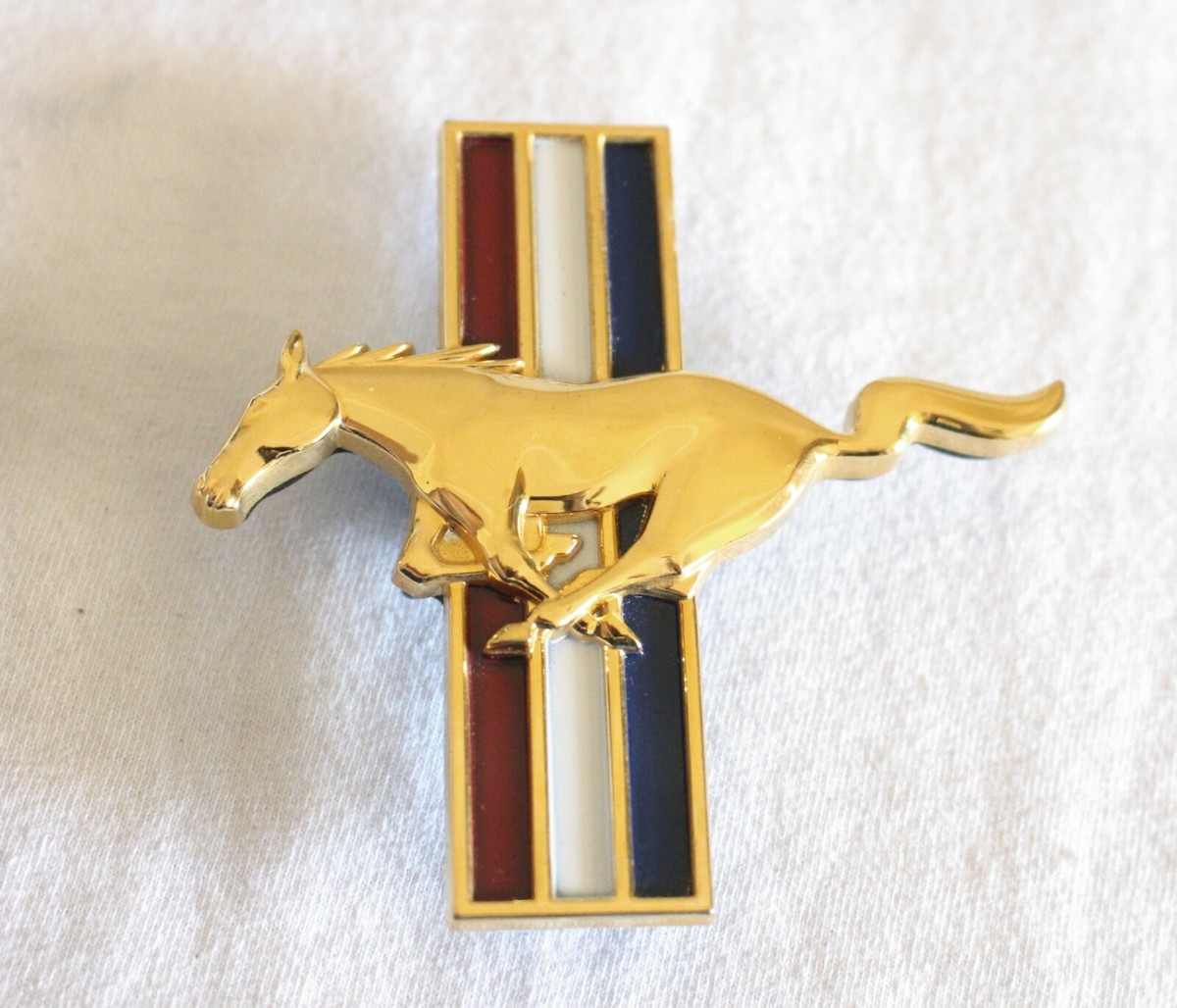 Gold Mustang Logo Free Mustang Logo Designs DIY Mustang Logo Maker