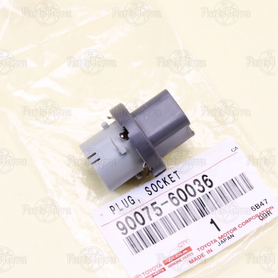 Genuine 2001-2007 Toyota HIGHLANDER Tail Lamp Combination Socket 90075 ...