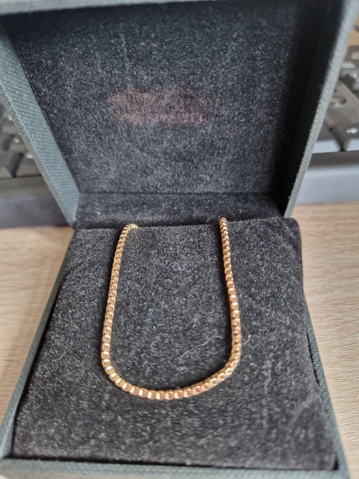 9ct Ct Yellow Gold Hallmarked Box Chain. 18" Long. 8.5g. Immaculate ...