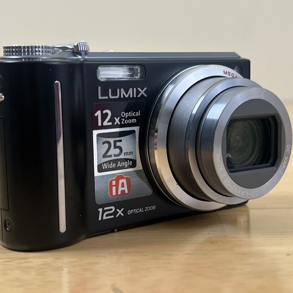 Panasonic Lumix DMC-ZS1 Camera 12x Zoom w/ 2 Bags, Charger, Battery ...