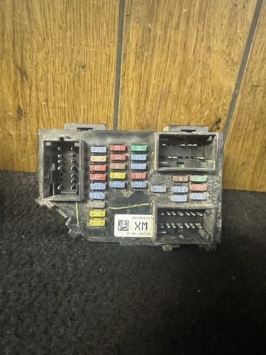 07-13 Chevy silverado fuse box junction block 25815394-01 | eBay