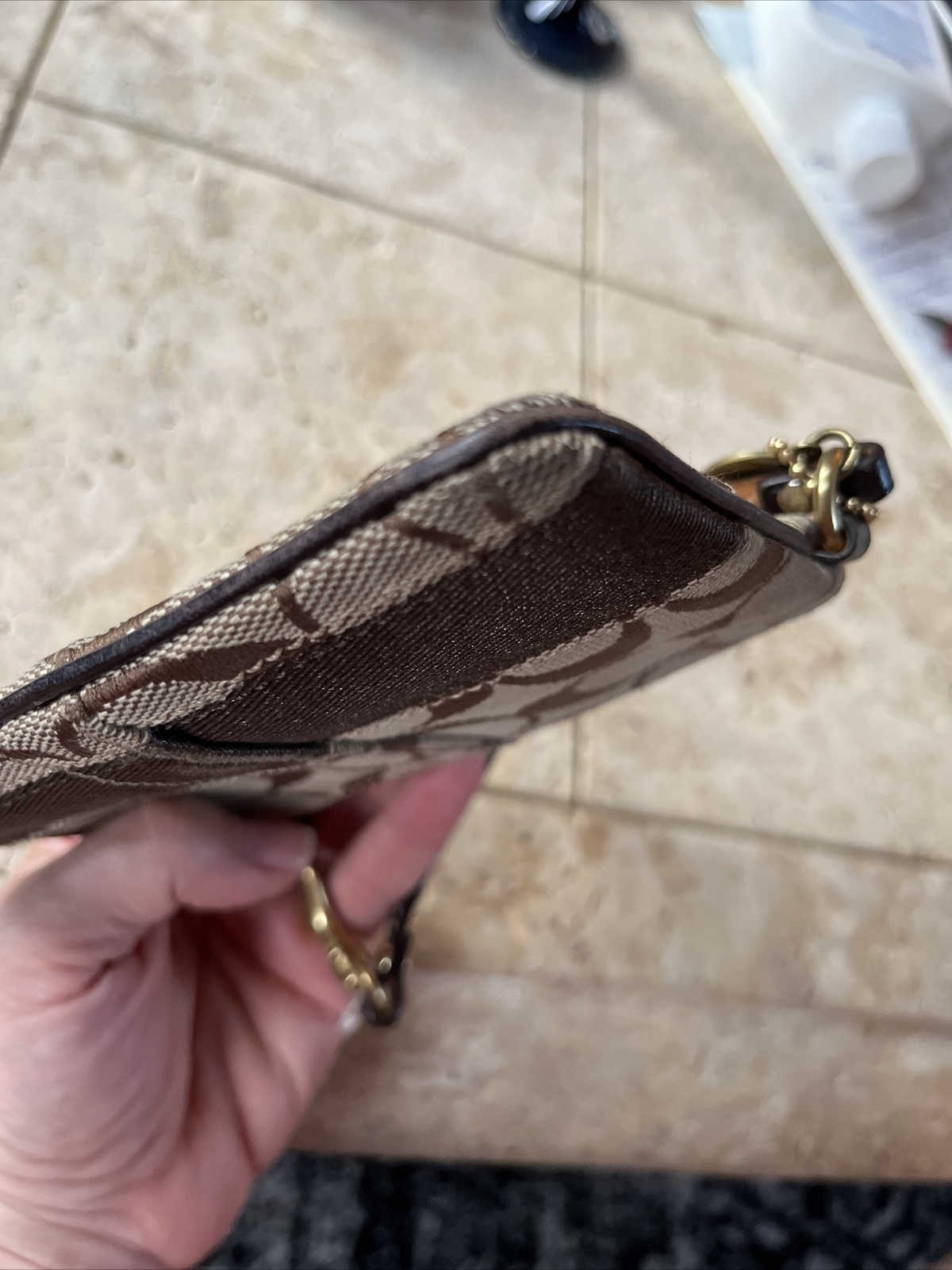 COACH 40028 SIGNATURE KHAKI/MAHOGANY BROWN CANVAS WRISTLET NWOT | eBay