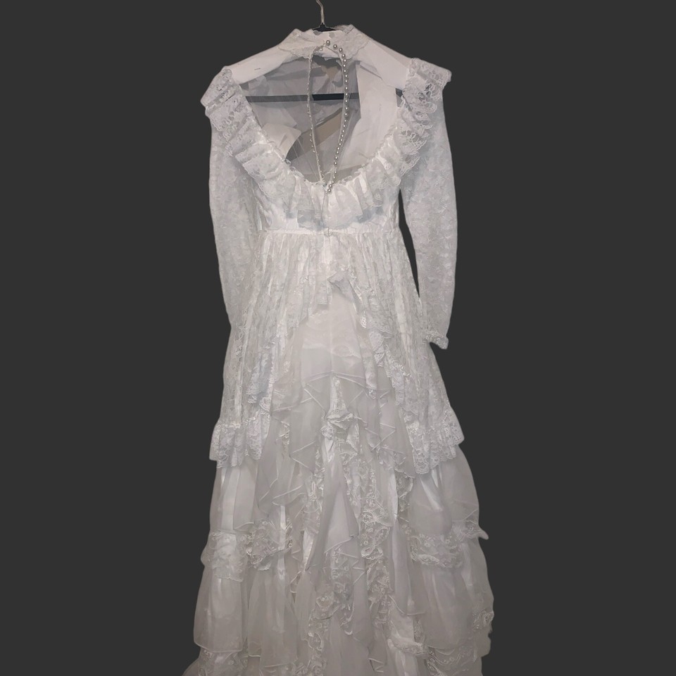 Vintage White Lace Wedding Gown Dress Romantic Boho Victorian Bell Sz 7 ...