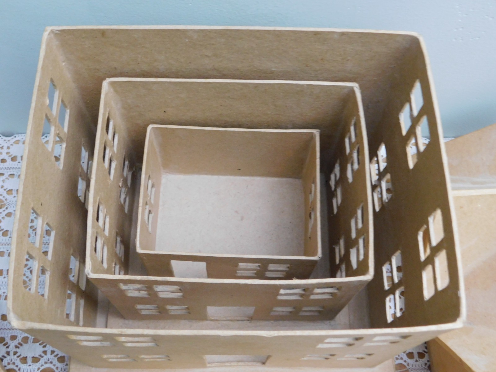 SET/3 PLAIN CARDBOARD NESTING HOUSES DIY CRAFTS MAKE YOUR OWN PUTZ ...