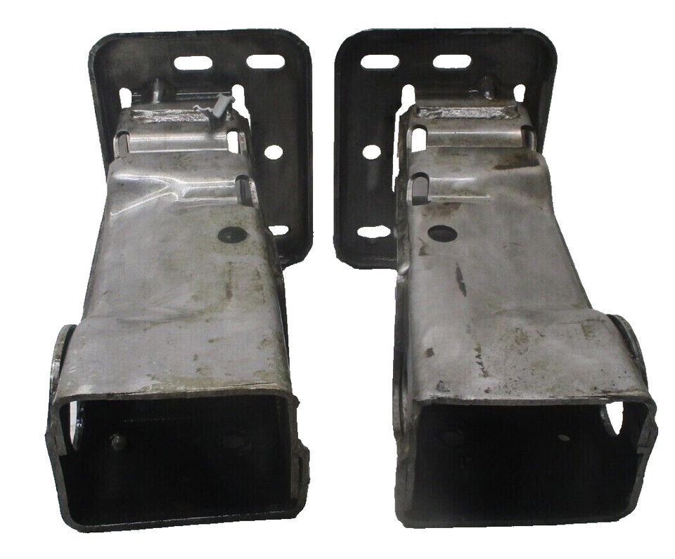 2005 06 2007 Ford F250 F350 Front Frame Horn / Bumper Mount Pair left ...