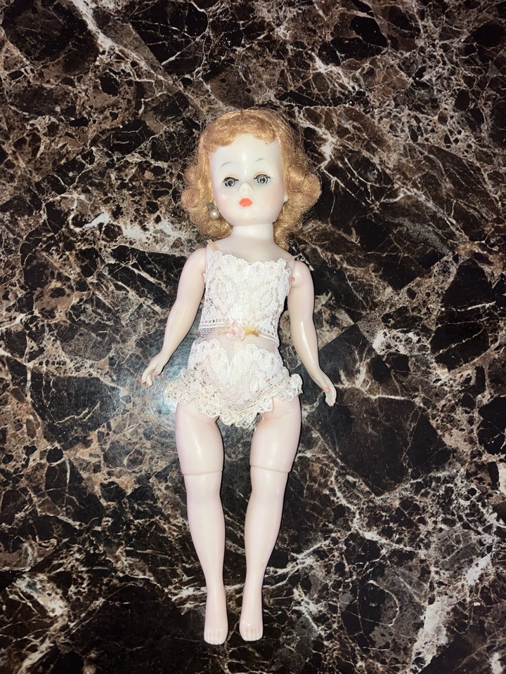 Vintage 1950's Madame Alexander 9 1/2" Cissette Doll In Chemise | eBay