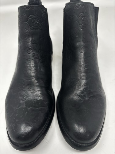 Robert Graham Skull Floral Embossed Chelsea Leather Boot in Black 9.5 ...