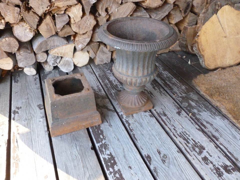 Authentic URN Victorian Cast Iron Planter & Plinth Jardiniere Garden ...