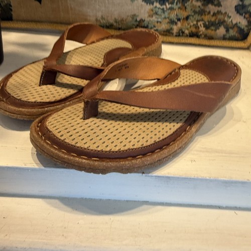 Born Women's Classic Brown Leather Thong Flip Flop Sandals Size 9 Comfy ...