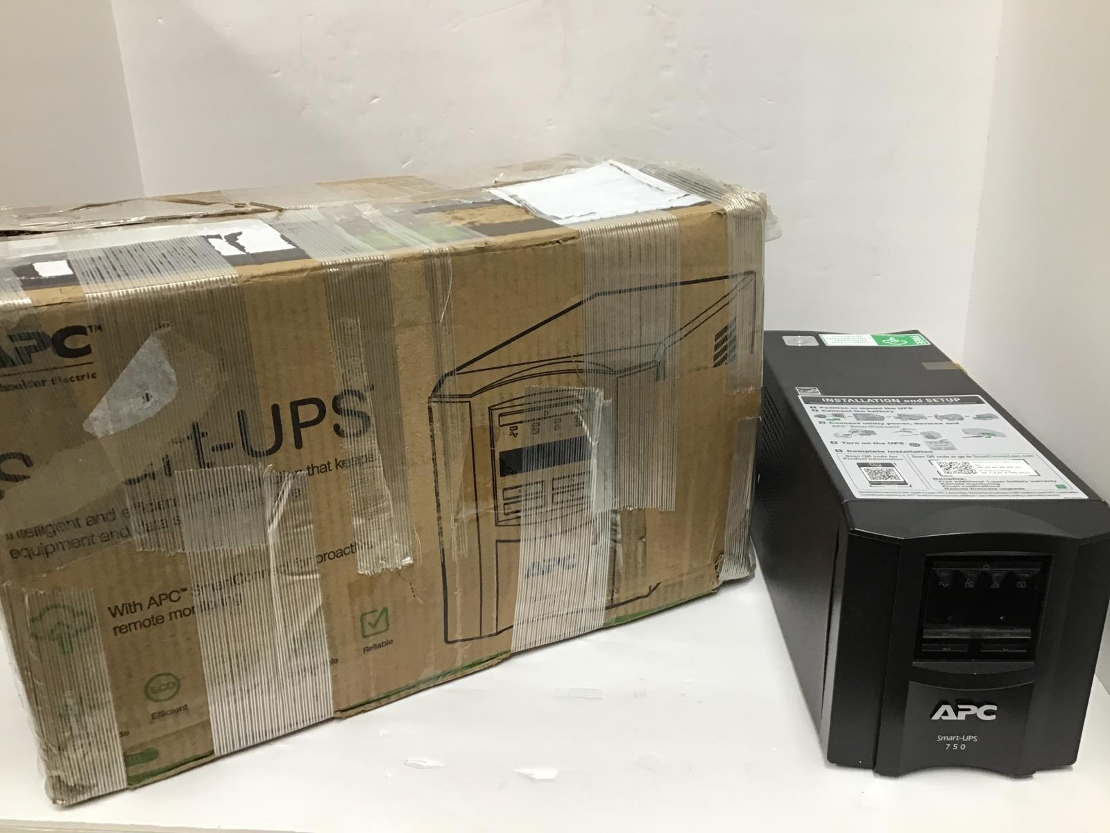 APC Smart-UPS 750VA Tower Battery Backup LCD 120V SmartConnect Port ...