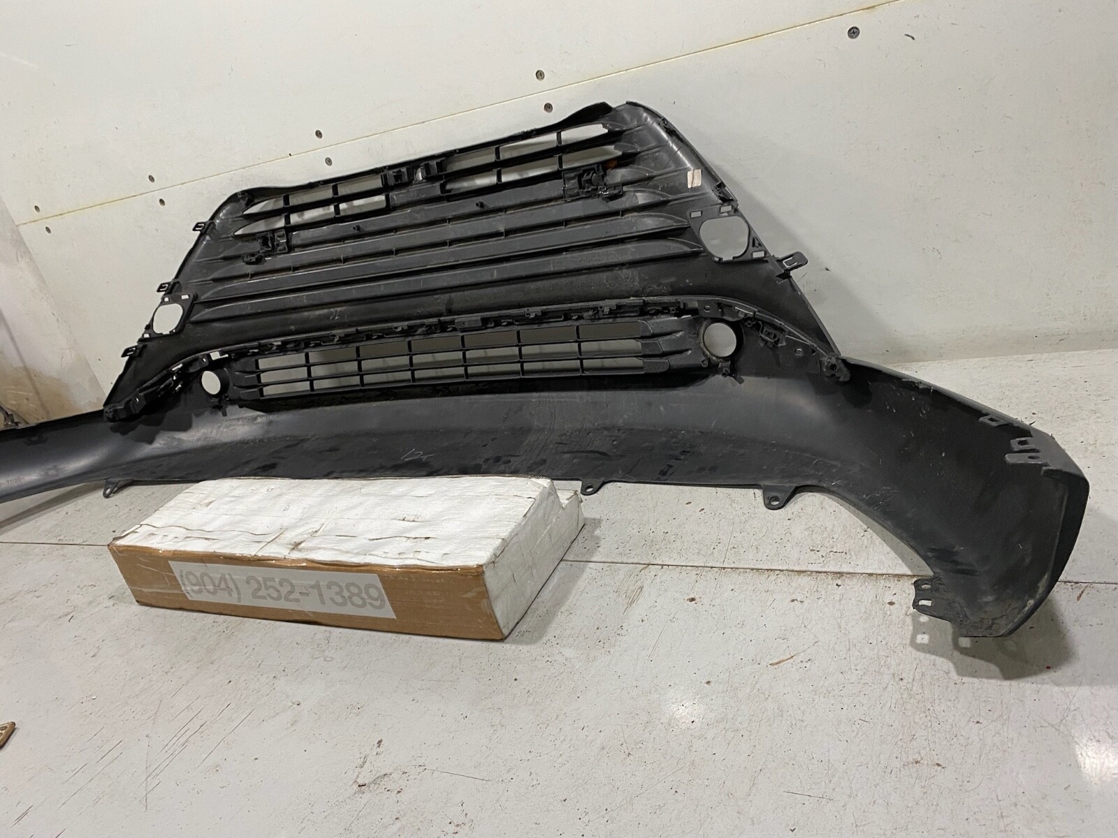 OEM 2021-2022 Toyota Venza Front Lower Bumper 52411-48070 | eBay