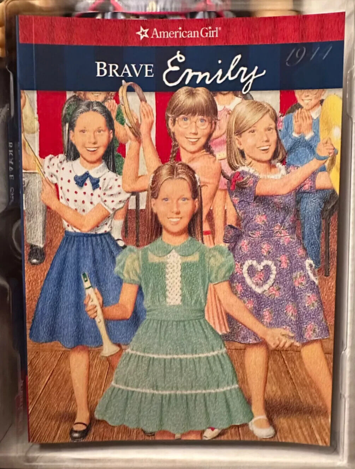 NEW American Girl EMILY DOLL Molly Friend Red Hair Blue Eyes Meet ...